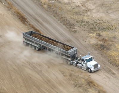 Hauling Potatoes Made Easy | The Original EAGLE BRIDGE Belt Trailer ...