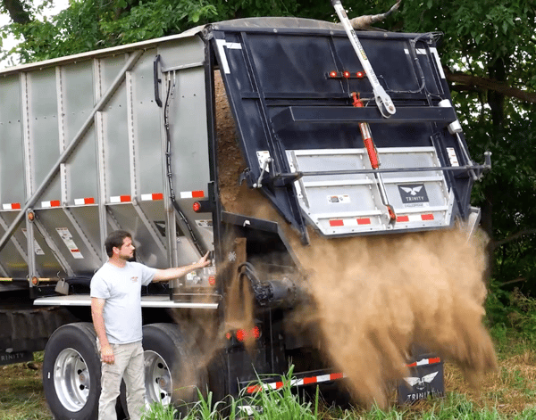 Hauling Fertilizer | Corrosion Resistant Belt Trailers | Trinity Trailer