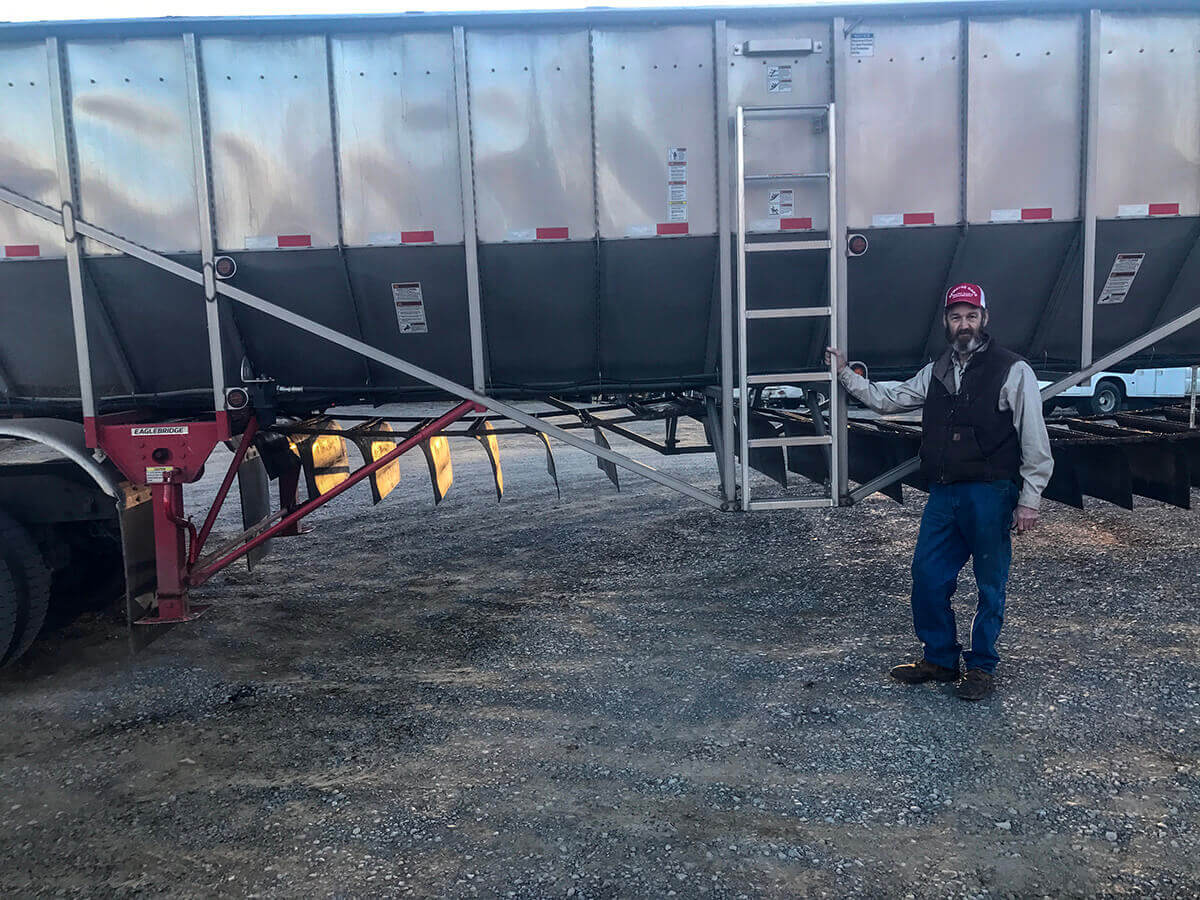 Poultry Litter Hauling Trailer | Corrosion-Resistant Stainless Steel ...