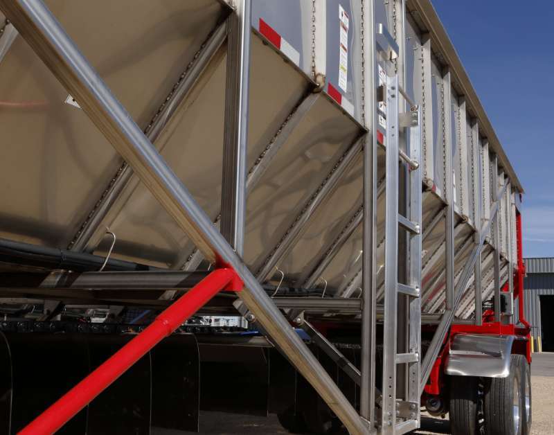 Hauling Fertilizer | Corrosion Resistant Belt Trailers | Trinity Trailer